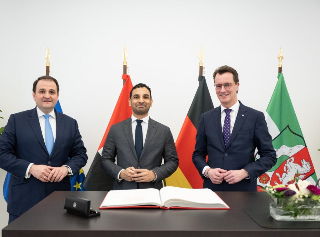 Ministerpräsident Wüst empfängt den Botschafter der Vereinigten Arabischen Emirate Ahmed Alattar ...