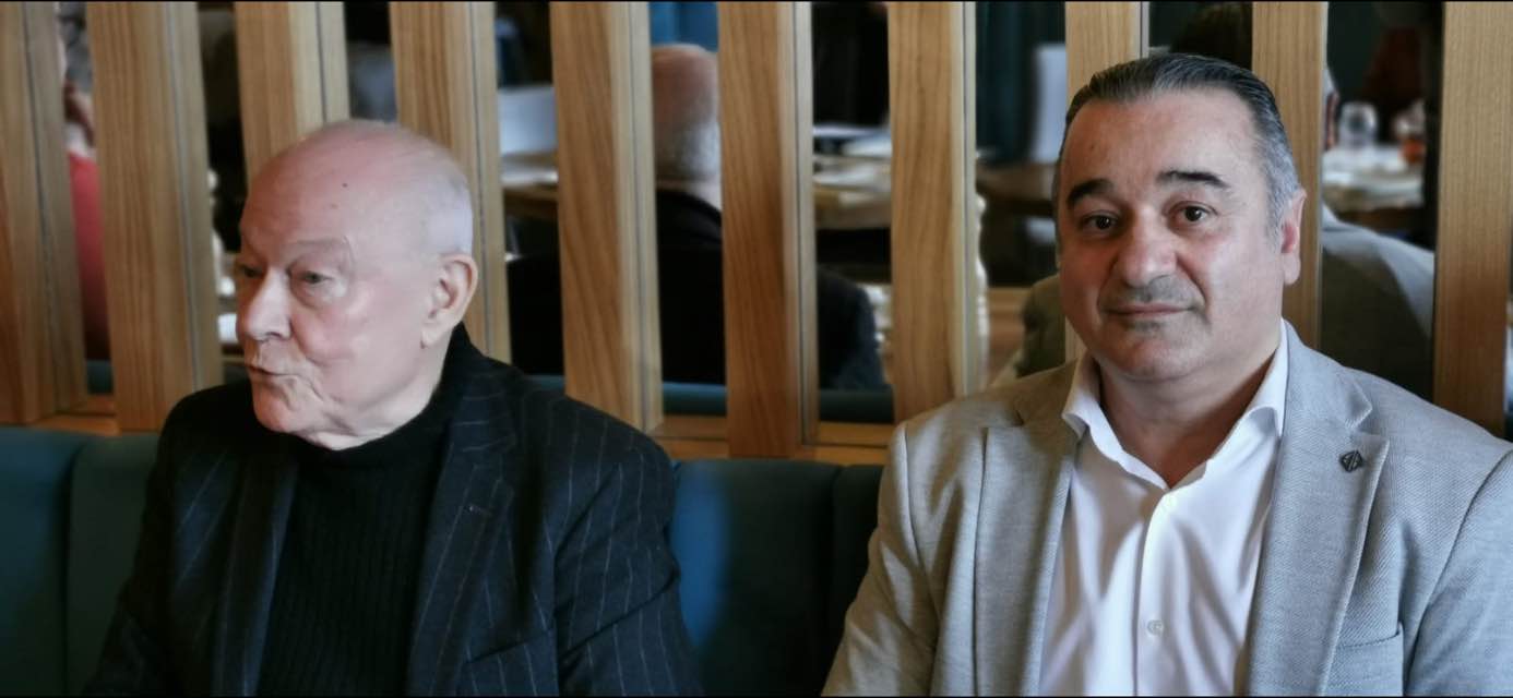 Duisburger Geschäftsmann und Lokalpolitiker Selgün Calisir spricht nach ...